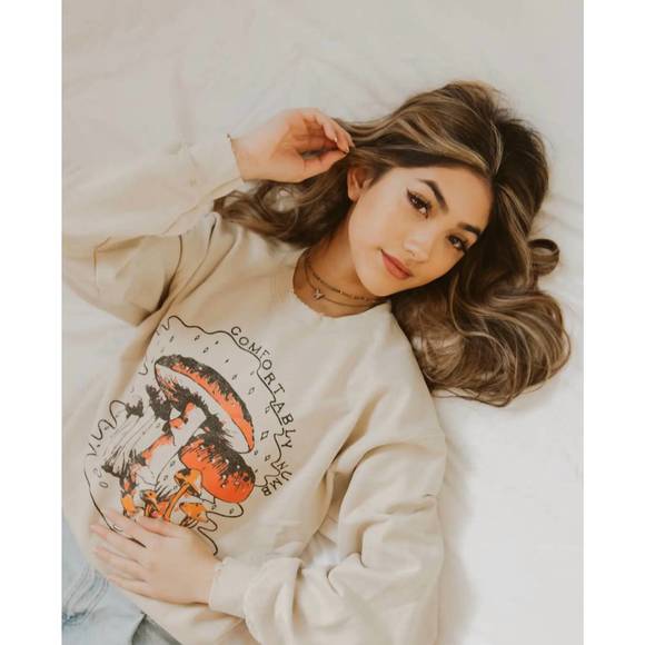 LIVY LU | Tops | New Livy Lu Comfortably Numb Thrifted Sweatshirt In ...